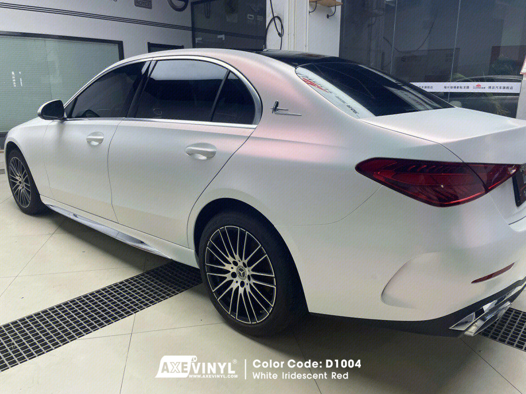 White Iridescent Red Vinyl – AXEVINYL